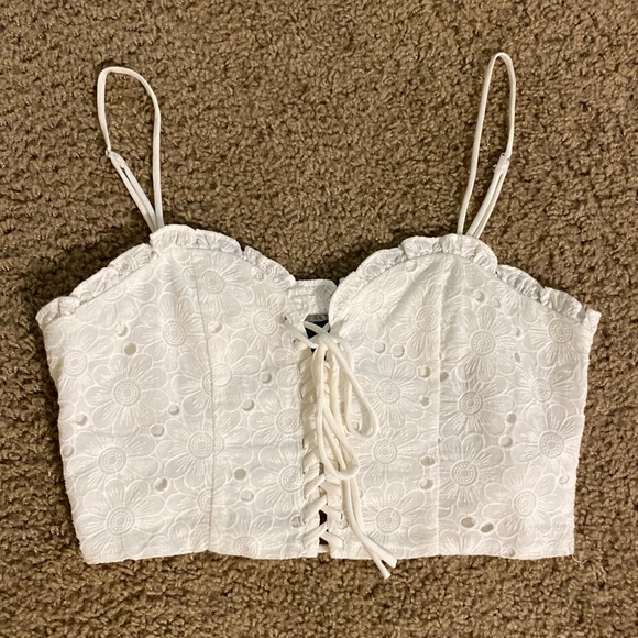 Forever 21 | Tops | Nwot Forever 2 White Lace Cropped Tank Top Lace Up ...